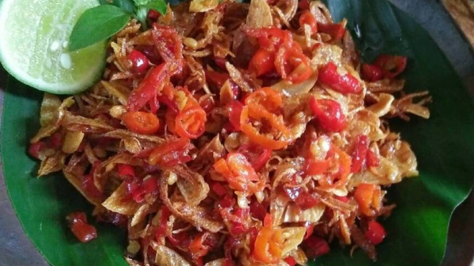 Sambal Embe Bali, Rahasia Pedas Gurih yang Bikin Ketagihan!