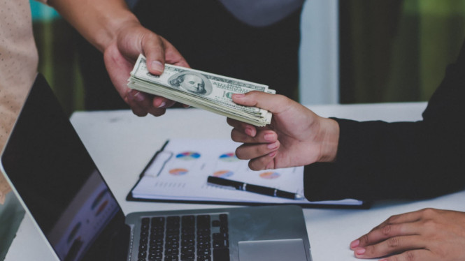 Finansial Sehat, Ini 8 Tips Ampuh Terhindar dari Jeratan Utang