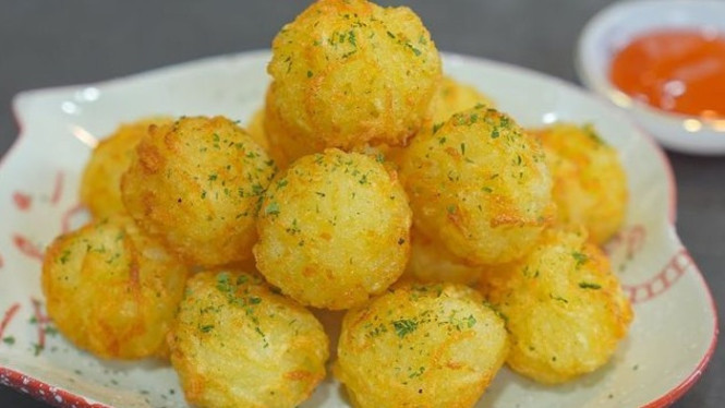 Kreasi Bola Kentang Praktis, Enak, dan Murah Meriah