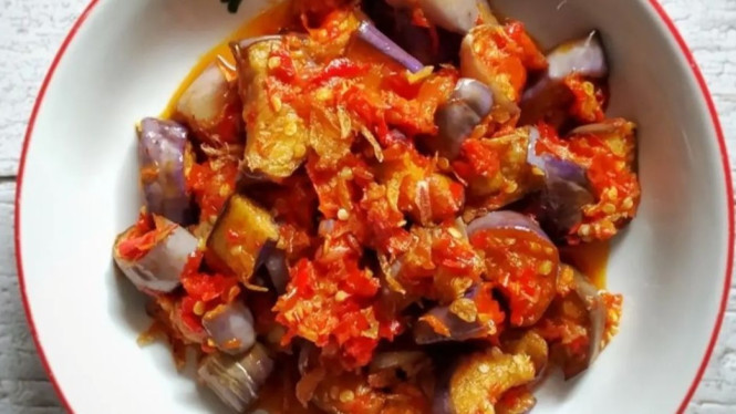 Resep Sambal Terong Ala Chef Devina Hermawan Master Chef Indonesia