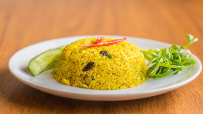 Resep Nasi Kuning Rice Cooker yang Wangi dan Pulen, Praktis Tanpa Ribet!