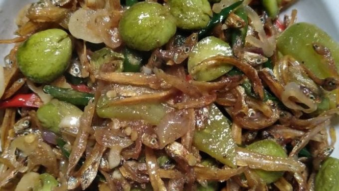 Resep Tumis Teri Pete Pedas, Gurih, dan Aromatik yang Bikin Nagih!