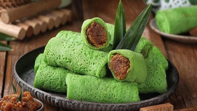 Rahasia Kulit Lembut Anti Robek! Coba Resep Dadar Gulung Isi Kelapa ...