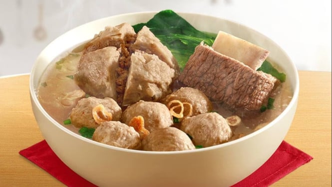 Bakso Daging Sapi Kenyal dan Berkuah Juicy, Rahasia Lezatnya Bikin ...