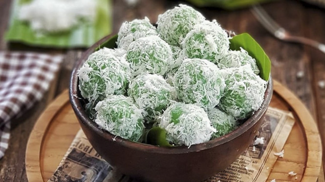 Resep Klepon Ketan Gula Merah Kenyal Tanpa Kapur Sirih, Sensasi Manis ...