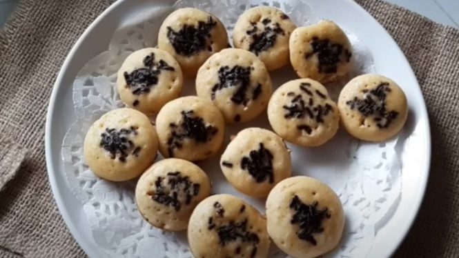 Cuma Pakai 1 Telur, Bisa Bikin Kue Cubit Empuk dan Ekonomis Tanpa Mixer!