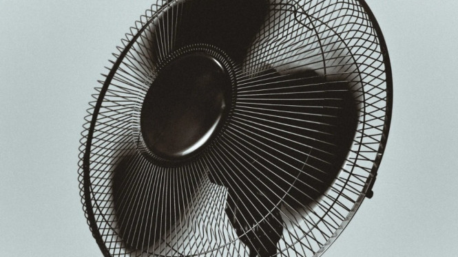 Kipas Angin Kotor? Ini Cara Bersihkannya Tanpa Perlu Bongkar Total!