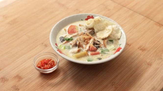 Resep Soto Betawi Ayam Ala Chef Devina Hermawan, Gurihnya Bikin Nagih