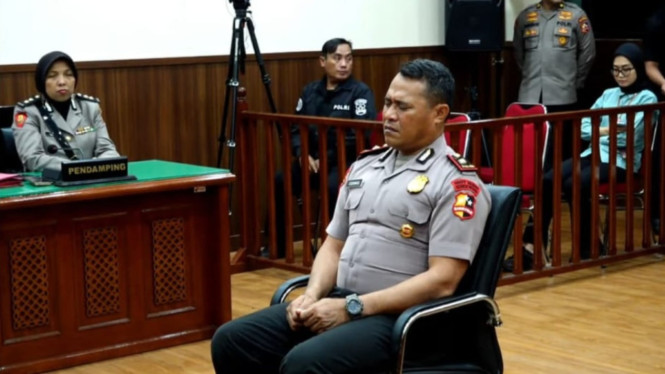 Kompol Cosmas Akui Baru Tahu Ojol Tewas Setelah Video Rantis Viral