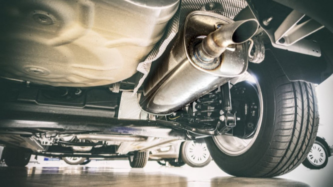 Knalpot Mobil Bocor? Kenali 6 Tanda dan Solusinya