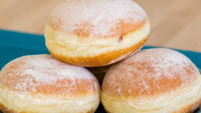 Resep Donat Susu, Ini Rahasia Donat Terasa Lebih Creamy dan Lembut