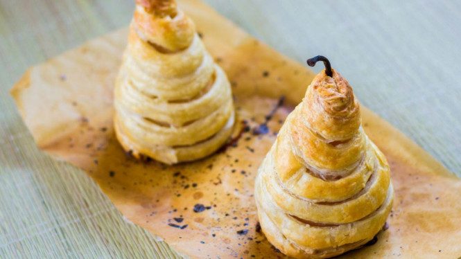 Sajikan Dessert Mewah dengan Resep Simpel Pear Puff Pastry