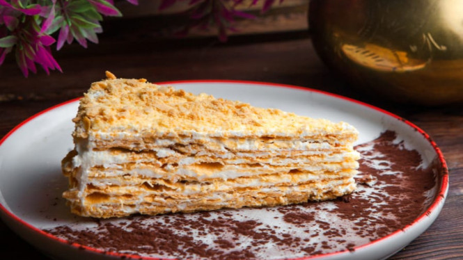 Napoleon Cake Lembut dan Creamy, Dessert Klasik yang Selalu Bikin Rindu