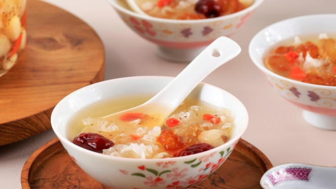 Sehat dan Enak! Resep Peach Gum Dessert untuk Kulit Bercahaya