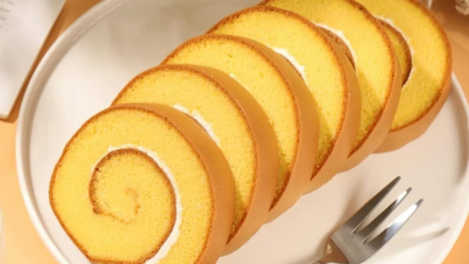 Resep Roll Cake Cheese yang Lembut dan Manis Legit di Mulut