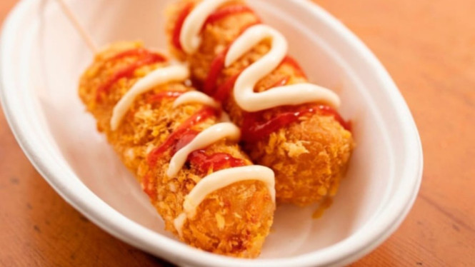 Resep Korean Corndog yang Manis dan Gurih dengan Lelehan Keju di Dalam