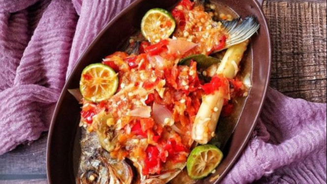 Pecak Ikan Bawal Khas Betawi, Gurih Pedasnya Bikin Ketagihan