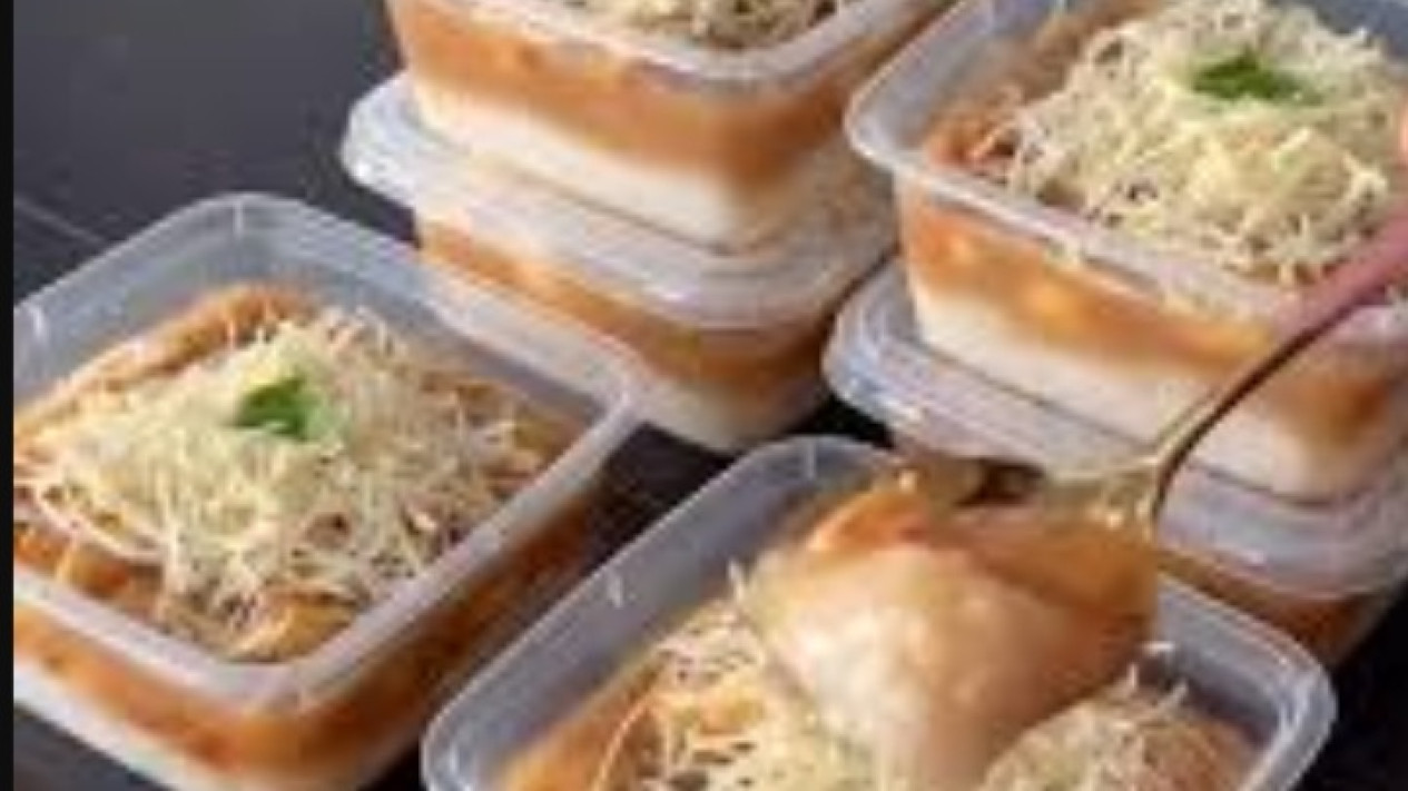 Foto Ide Bisnis Takjil: Pisang Gapit Ketan Kuah Kinca, Rasa Juara Laris ...