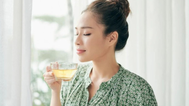 Fakta Mengejutkan dan Manfaat Teh Tawar yang Jarang Orang Tahu ...