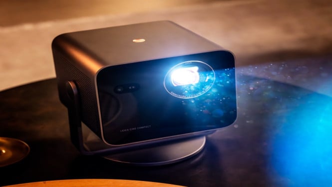 Proyektor Leica Cine Compact 1 Hadir Lebih Ringkas dan Terjangkau