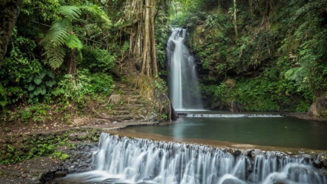 Foto Destinasi Pesona Curug Putri, Sensasi Tropis Instagramble