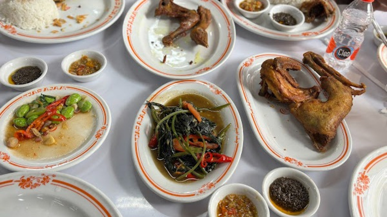 Foto Rekomendasi 3 Kuliner Bandung yang Lagi Hits dan Wajib Kamu Coba ...