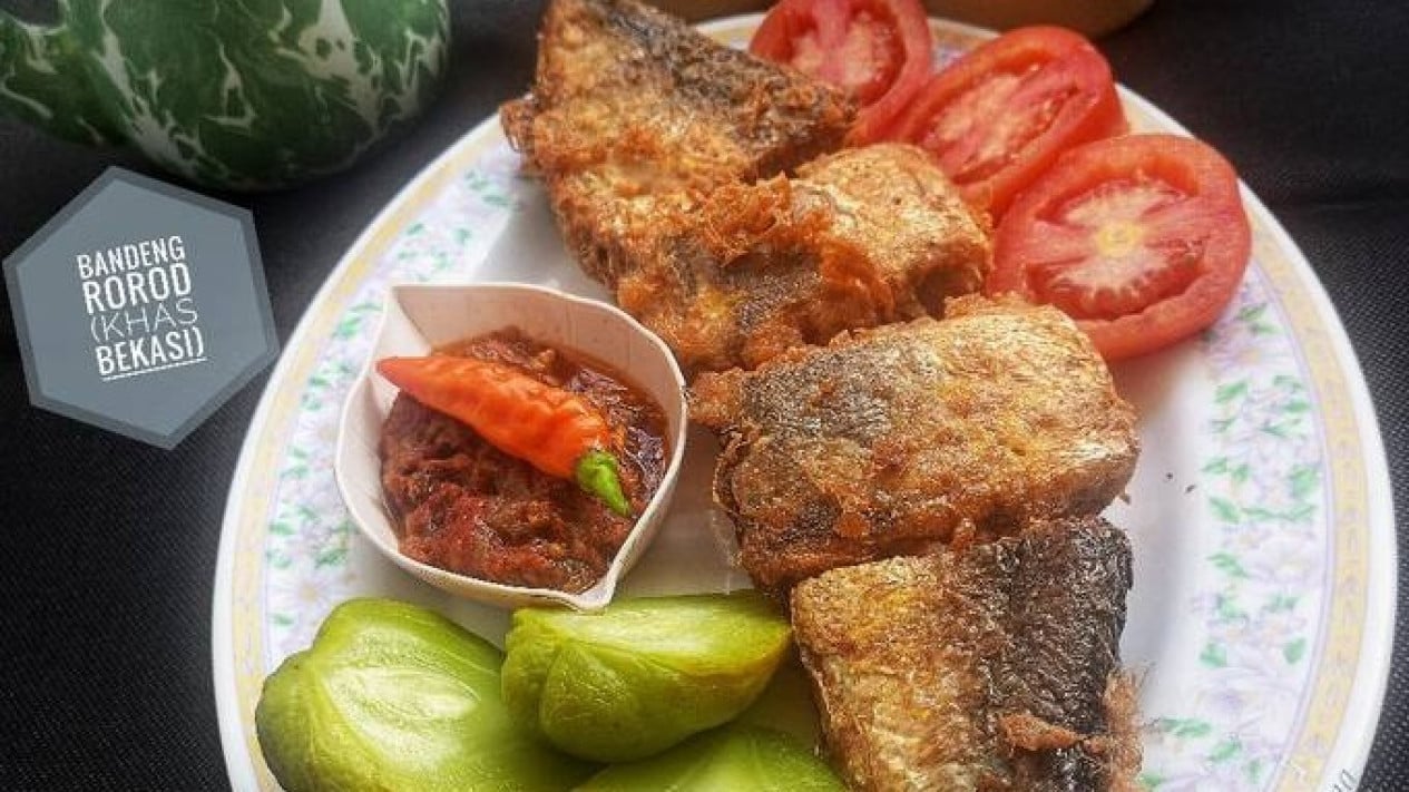 Foto Cara Membuat Bandeng Rorod, Makanan Khas Bekasi yang Dagingnya ...
