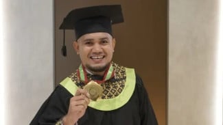 Dari Marbot Masjid hingga Direktur Klinik, Perjuangan Dokter Asal ...
