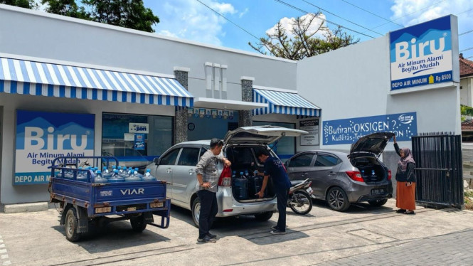 Konsisten Jaga Kualitas, Air Minum Biru Raih Top Brand Award 2025