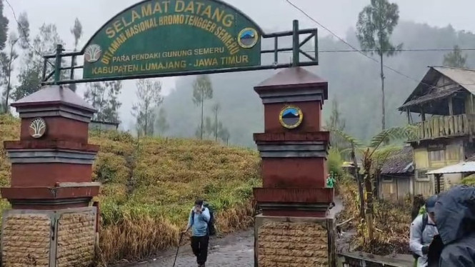 Semua Pendaki Tertahan di Ranu Kumbolo saat Erupsi Semeru Sudah Turun ...