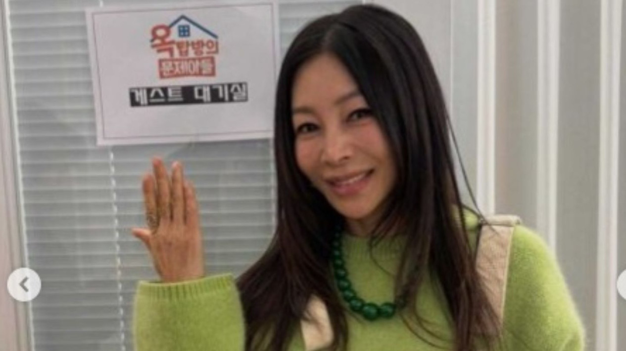 Foto Hwang Shin Hye Curi Perhatian di Usia 62, Tampil Awet Muda dan ...