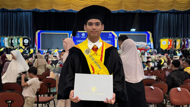 Rizky Aflaha: Doktor Fisika Termuda UGM yang Tak Sekadar Pintar