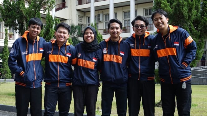 Tim Narantaka GMAT UGM Harumkan Nama Indonesia di Ajang Robot Terbang ...