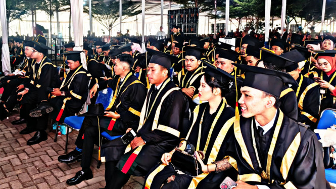 ITERA Wisuda 2.095 Lulusan, Luncurkan Era Baru Dokumen Kelulusan Digital