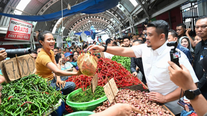 Sidak Pasar Tradisional di Medan Jelang Nataru 2025/2026, Gubernur ...