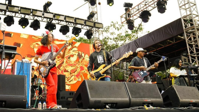 Lagu Timur The Adams Sebagai Harapan Untuk Buah Hati Yang Lahir Ke Dunia