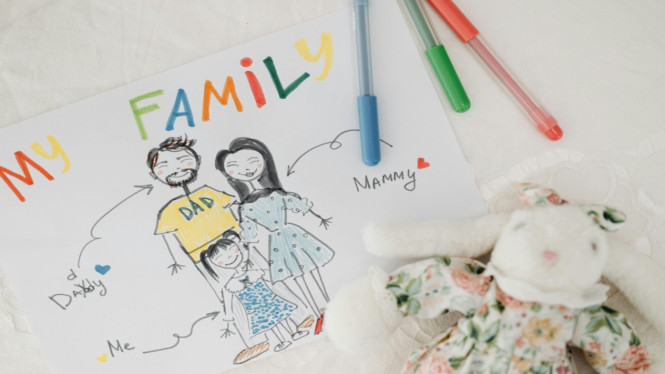 Bebaskan Kreativitas Bayi dengan Proyek Seni Sensori Aman dan Seru