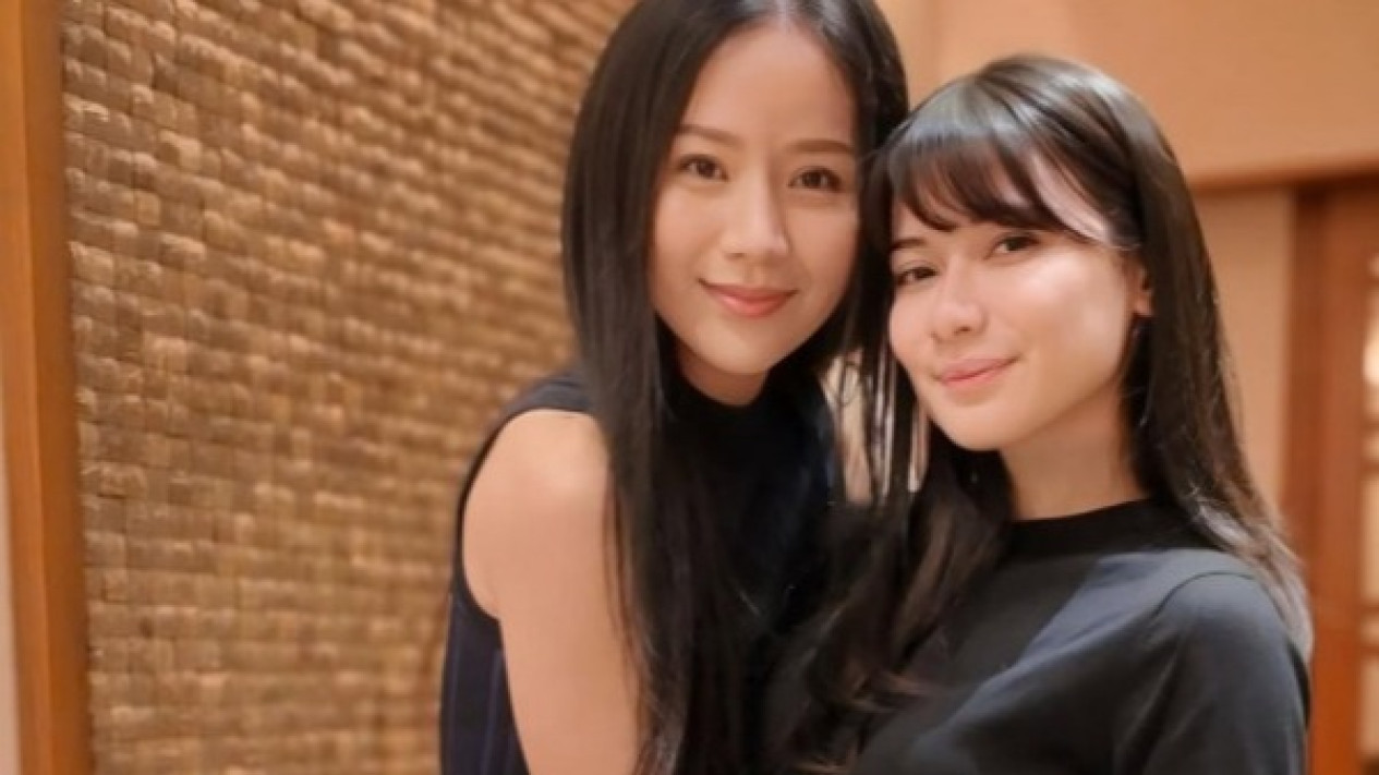 Foto Dari Kontroversi ke Kehangatan! Agnes Jennifer dan Iris Wullur Dinner Bersama, Netizen ...