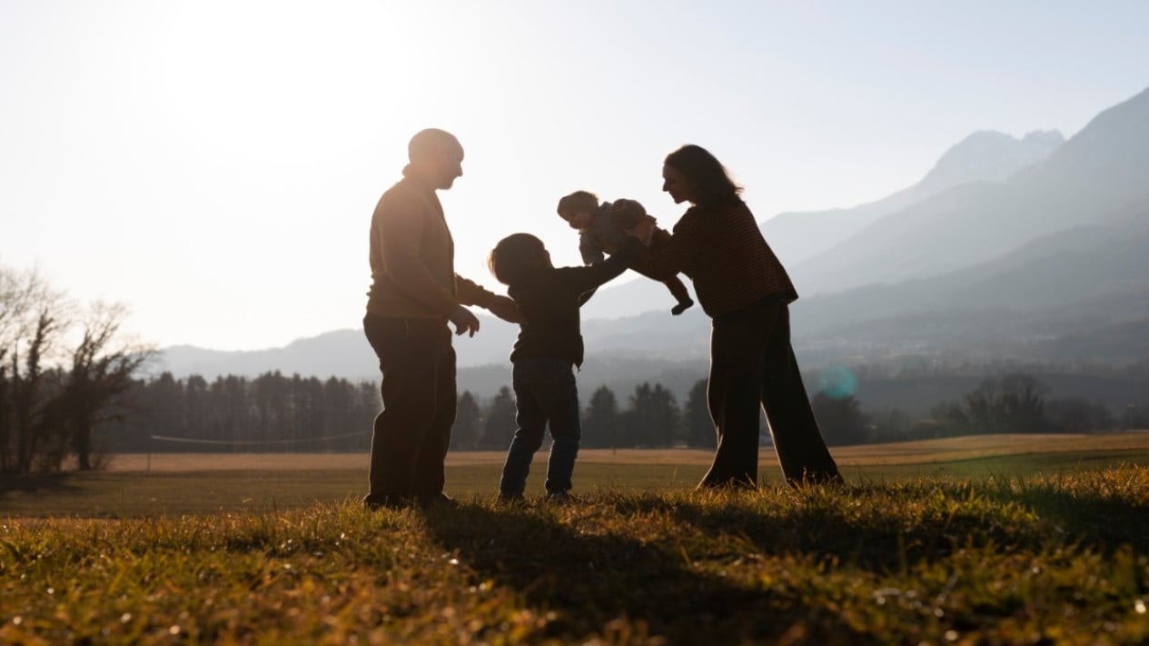 Foto Mengapa Orang Tua Menjadi Otoriter? Kenali 7 Penyebab Sosok Strict Parents