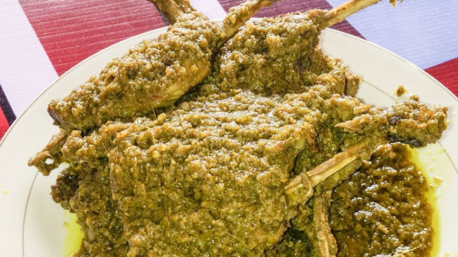 Lamanya Proses Masak Gulai Itiak Lado Mudo Jadi Daya Tarik Wisata ...