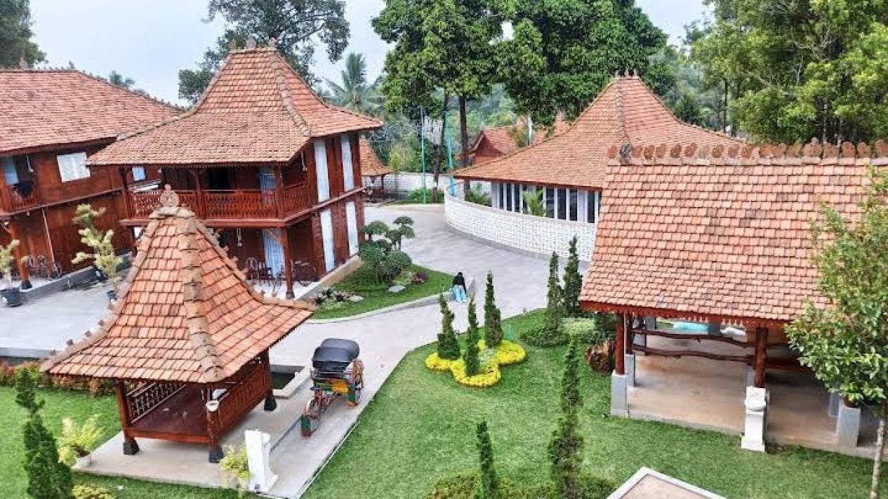 Jalan-Jalan ke Joglo Bojongloa Wanayasa: Kuliner, Resort, dan ...