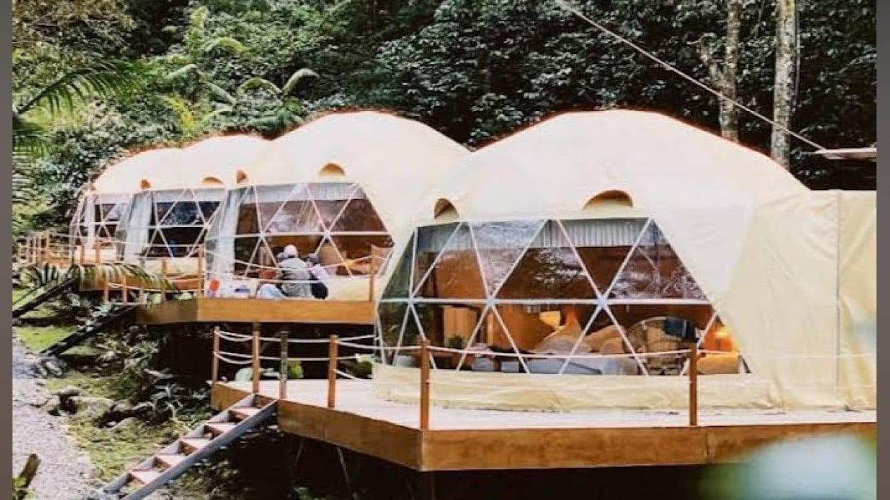 The Batu Layang: Glamping Nyaman di Tengah Hutan Puncak Bogor