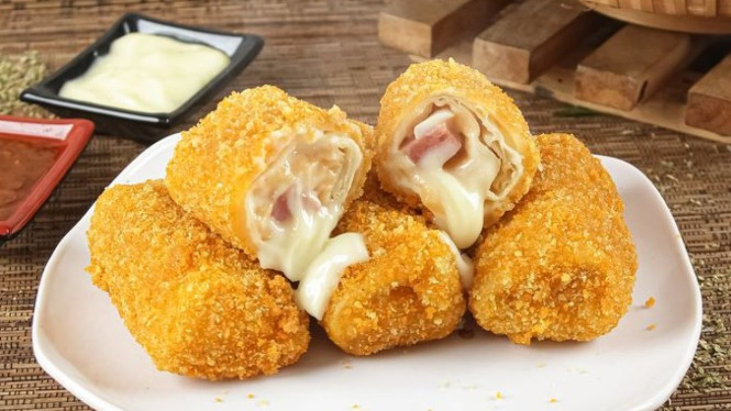 Nikmati Risol Mayo Lumer Anti Gagal, Bisa Dibuat Sendiri di Rumah