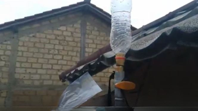 Botol Bekas dan Sitrun Bisa Bongkar Lumut di Paralon, Air Makin Deras ...