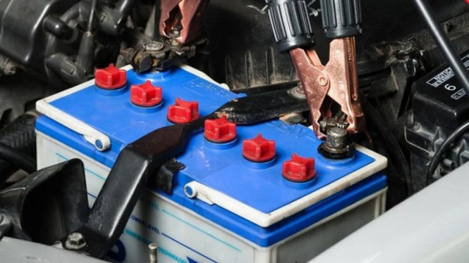 Kenapa Aki Mobil Cepat Tekor? Ini Penyebab dan Cara Merawatnya Agar ...