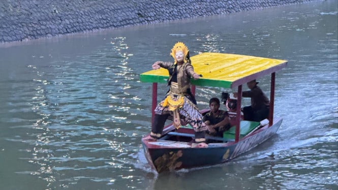 Baru, Ada Wisata Perahu Ala Korea di Stasiun Tuntang Semarang