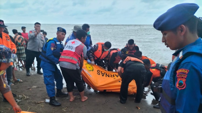 Tim SAR Temukan Nelayan yang Tenggelam di Sungai Sambong Batang