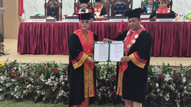 Unissula Kukuhkan Prof Nurmalah Sebagai Guru Besar Kehormatan Fakultas ...
