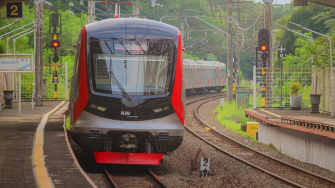 KRL Commuter Line Jabodetabek Bertarif Rp80 Selama Dua Hari