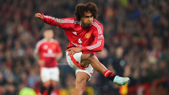 Mulai Bermanuver, AS Roma Bakal Bajak Joshua Zirkzee dari Manchester ...